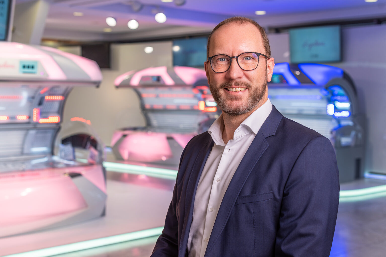 One team – JK Group EN